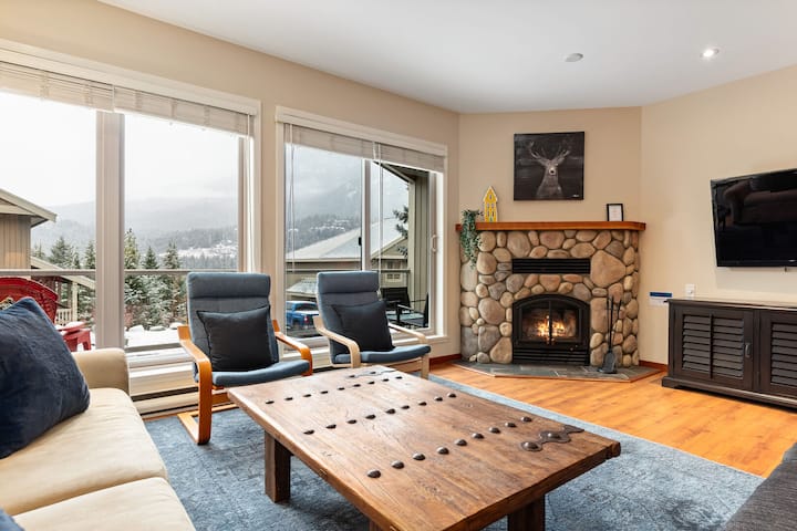 4br Family Home | Lake Views | Gourmet Kitchen - Whistler