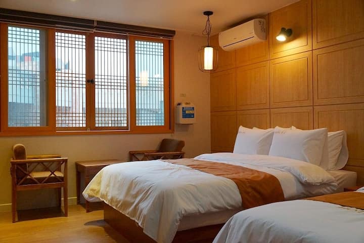 #한옥마을 #경기전 #전동성당 #향교 테라스 308호 - Jeonju-si