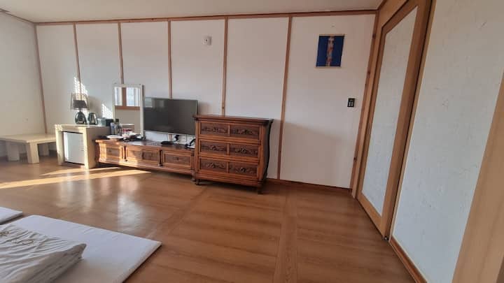 #한옥마을 #경기전 #전동성당 #향교 침대 507호 - Jeonju-si