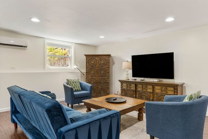 Dwell Well Modern Studio Apartment Brookside - Tulsa, OK