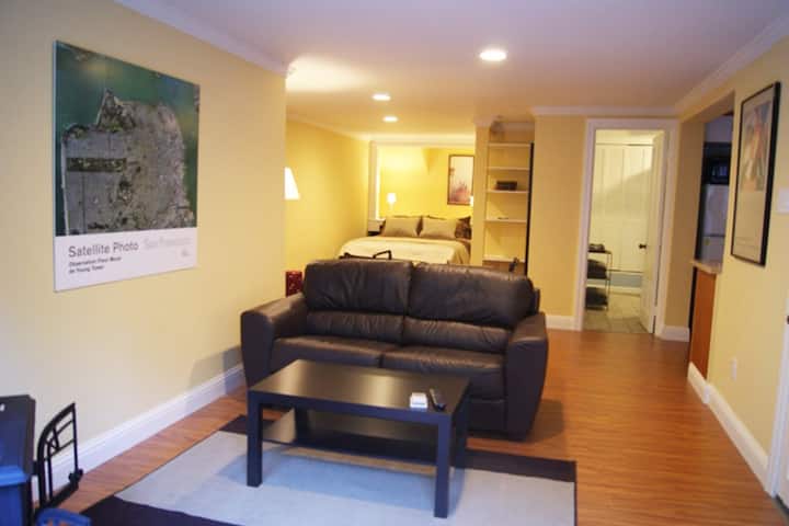 Ashbury Garden Studio - San Francisco, CA