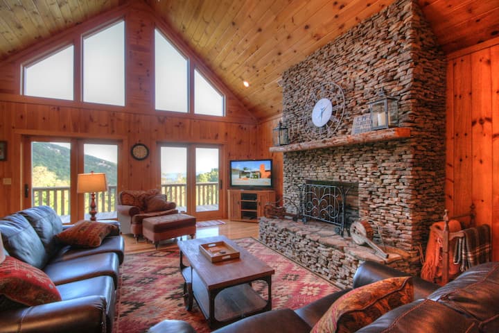 Mountain Lodge In The High Country - Blowing Rock, NC