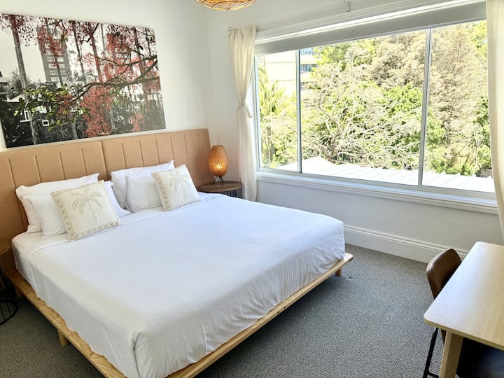 Executive Serviced North Sydney City Pad - Sydney