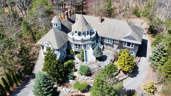 Tree Top Apartment:spacious 2 Bedroom - York, ME