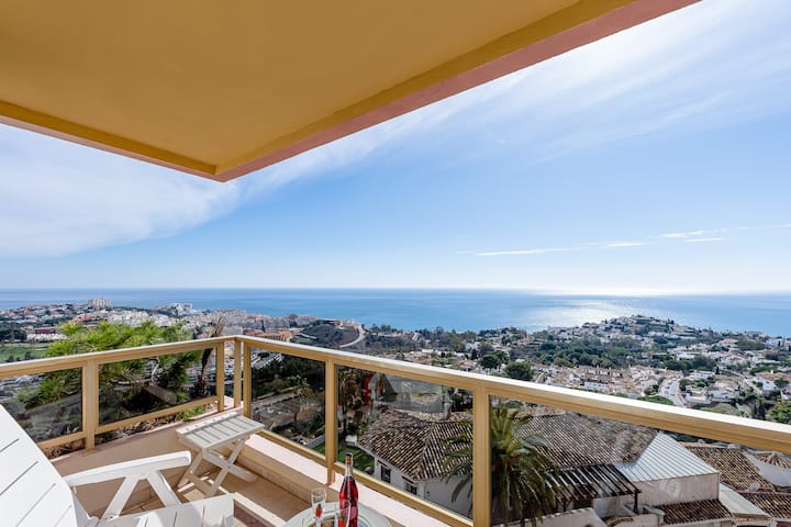 Luxueux Appartement Pour 6, Avec Vue Sur La Mer - Benalmádena