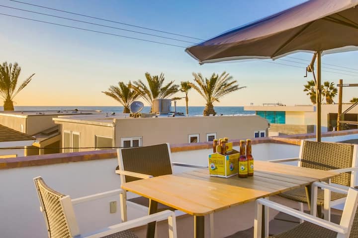 1 House To Beach, Ocean Views, 3 Levels + Sky Deck - San Diego, CA
