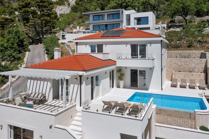 Villa Prestige Mit Pool - Baška Voda