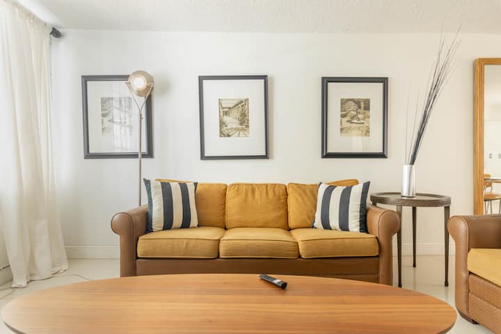 Airy Chic Zen South Beach King Parking Available - Miami Beach, FL