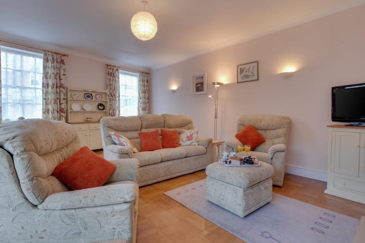 3 Bed In Scarborough (Oc-s018) - Scarborough