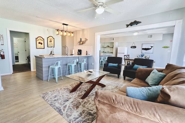 Sea Turtle Oceanside Suite | Flagler Beach - Flagler Beach, FL