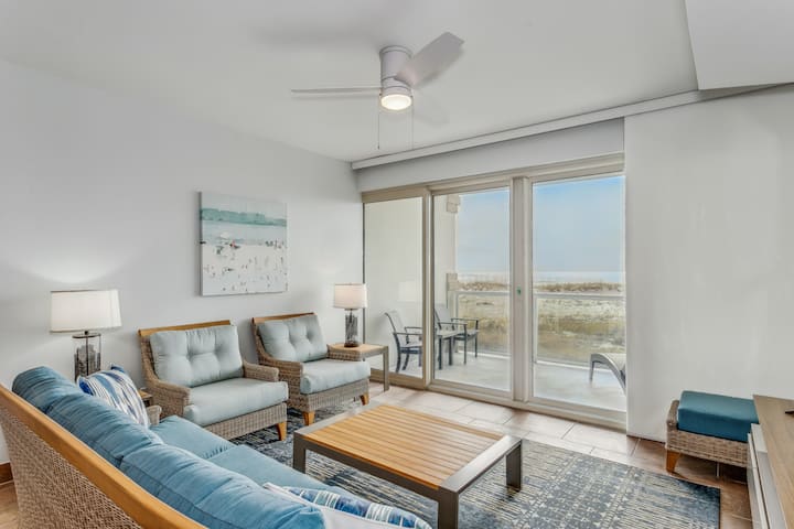 Daily Beach Chairs! 1b Gulf Front Condo - Gulf Breeze, FL