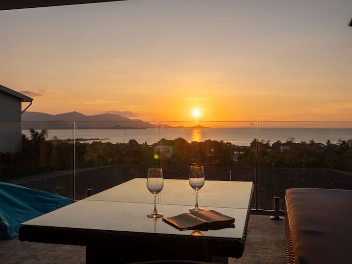 Luxe 4‑br Sunset Seaview Villa + Private Infinity - Ko Pha Ngan