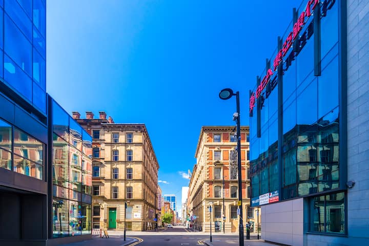 Heart Of Manchester - 1 Bedroom Apt. With Balcony - Manchester