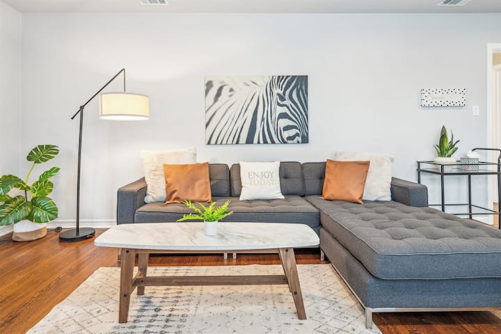 Luxostays L! ! Lovely 2br #Sfo #Train #Laundry - Millbrae, CA