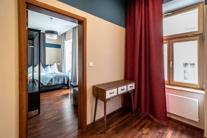 Wooden Design 2bdr Apartment Near Eden Garden - Prague