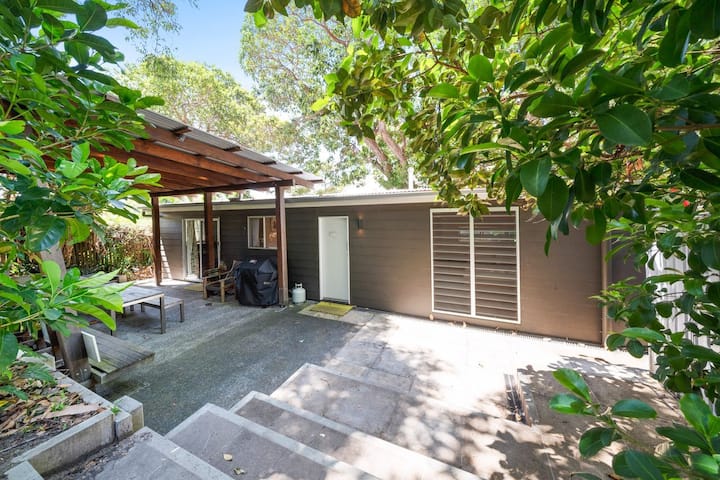 Curlew Shack | By Discover Stradbroke - Point Lookout