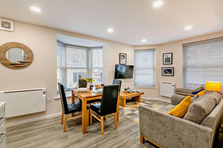 1 Bed In Whitby (Oc-w458) - Whitby