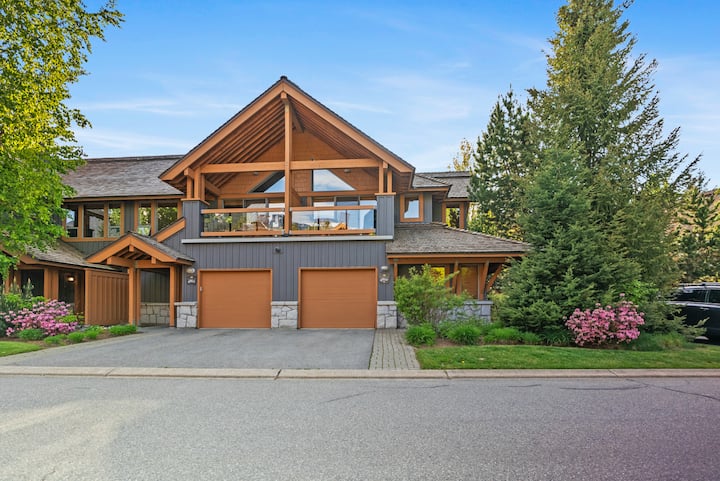 Montebello Private Home C2 - Whistler