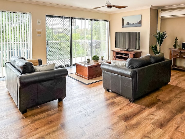 Paradiso, 3,4 Laman Street - Water Views - Port Stephens