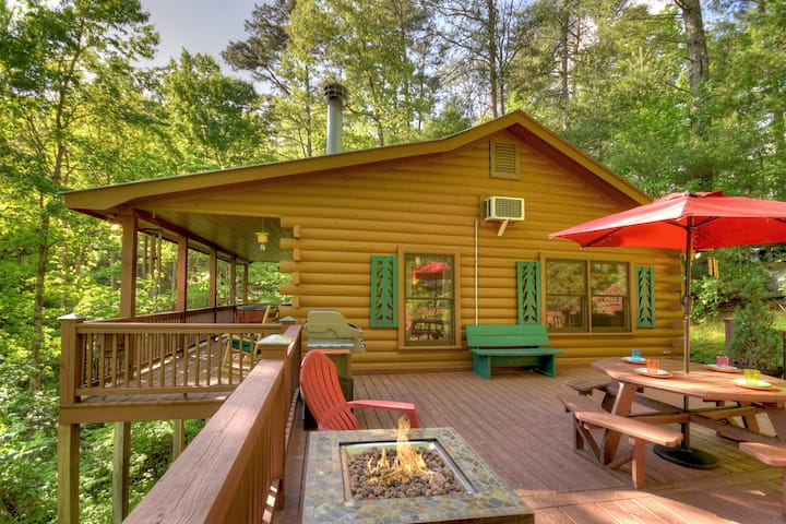 Graceful Light Is Perfect For Couples, Hot Tub - Blue Ridge, GA