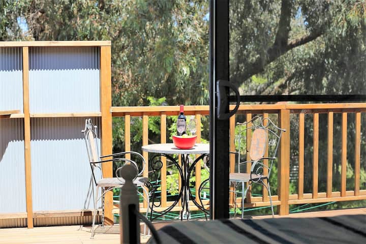Just Beachy - Quiet & Relaxing & Pet Friendly - Guilderton