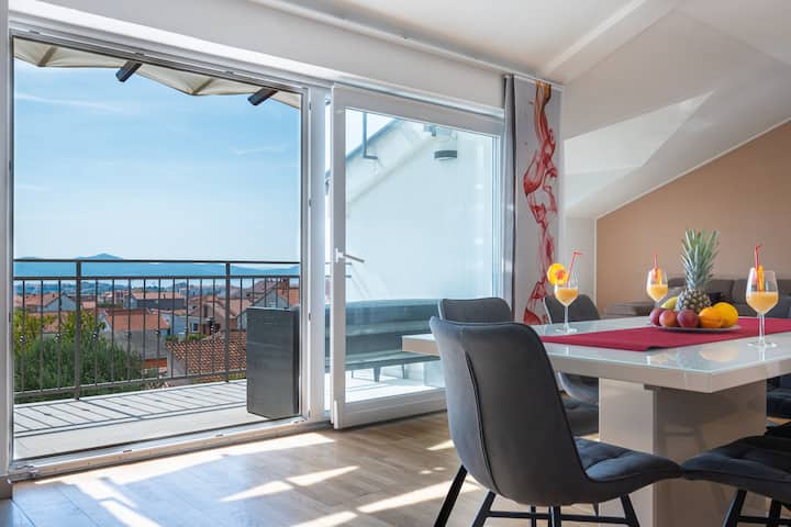 K-11744 Maison De Trois Chambres Avec La Terrasse - Zadar