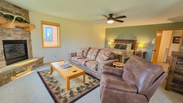 Spacious Red Lodge Townhome With Mountain Views - Red Lodge