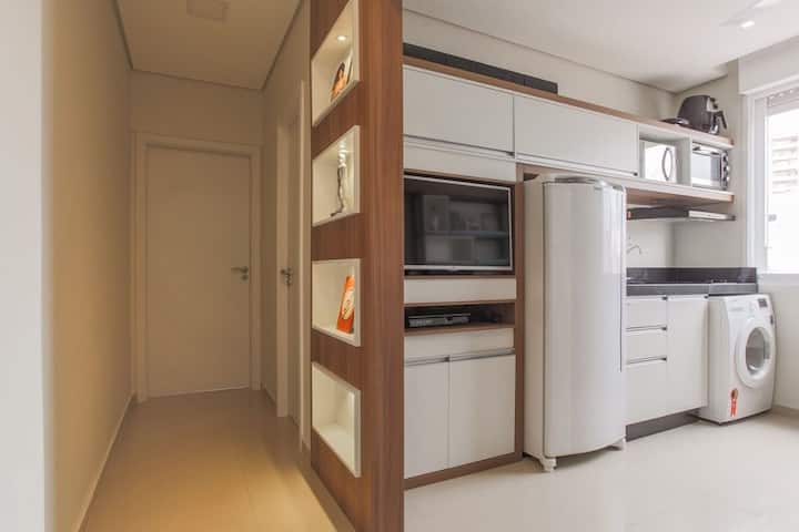 Bnb Apto Com Suíte + Lavabo E Garagem Grátis (50m) - Porto Alegre