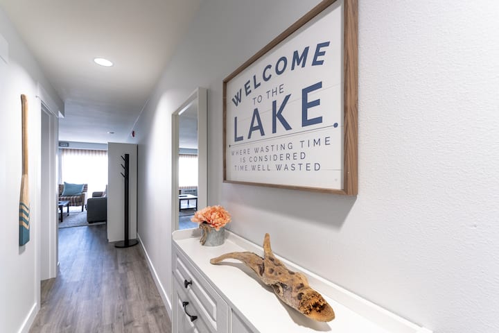 Grandview 515 Waterfront Condo On Lake Chelan - Chelan, WA