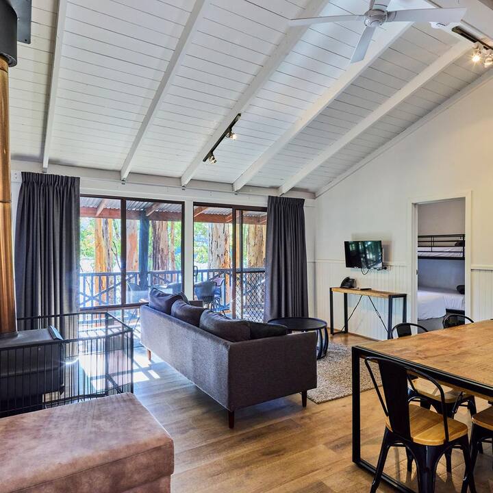 Three Bedroom Chalet - Forest View - Pemberton