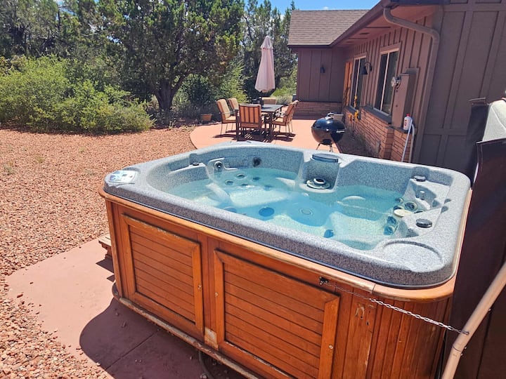 Myrinn – Serene Retreat W/ Hot Tub, Views & Trails - Sedona, AZ