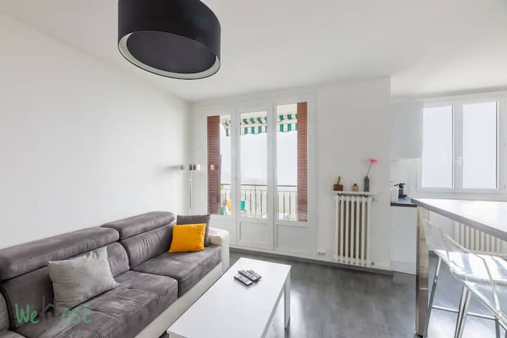 Appartement T2 Pour 4 Pers Avec Balcon Et Parking - Zoo de Lyon