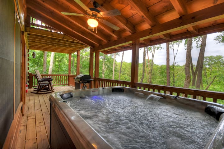 Absolute Relaxation: Hot Tub & Firepit - Cherry Log, GA