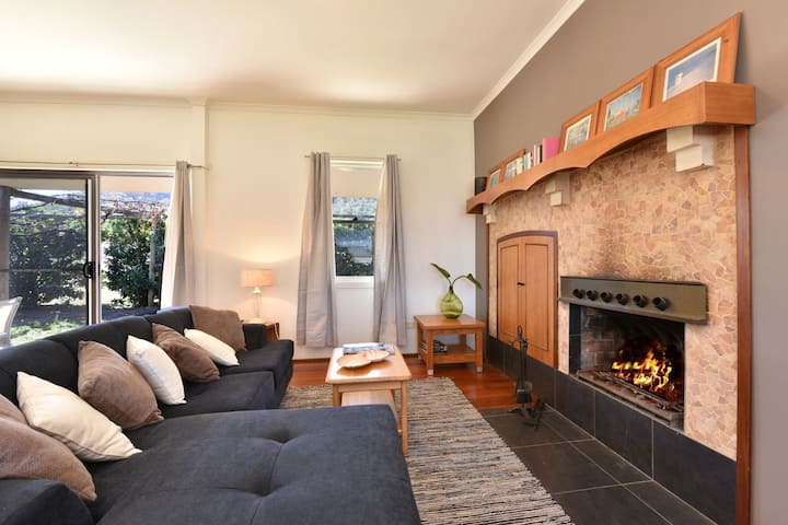 Somerville Wines Farmstay In Broke, Super Cute House On Working Farm. Walk For Miles. - Broke