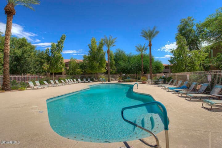 2br Condo W Community Pool/spa, Balcony - Chandler