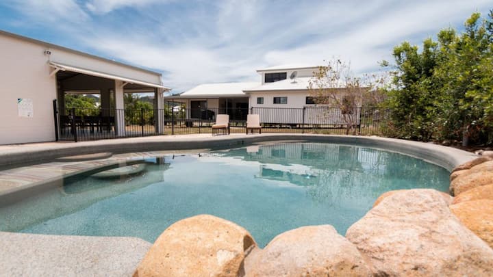 Tiramula Lodge Holiday House - Magnetic Island