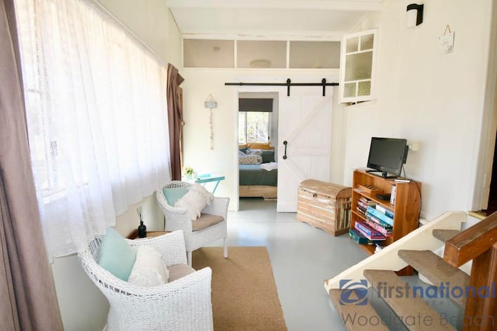 The Beach Shack - 10 Fifth Avenue - Woodgate