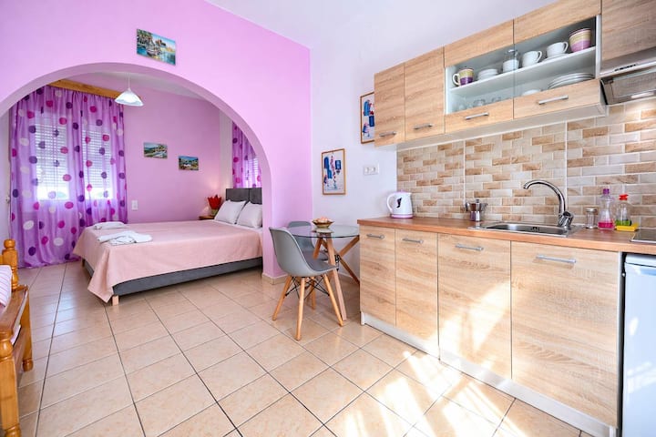 Dina's Flowers - Alonnisos Summer Gem - Alónnisos