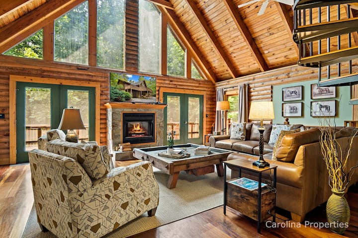 Lazy Bear Lodge By Carolina Properties - Lake Lure, NC