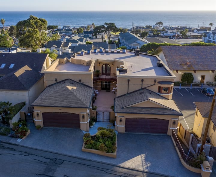 Stunning Luxury Villa With Panoramic Ocean Views - 카유코스