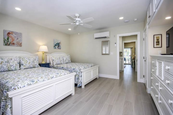 Colony Inn C-43 - Sanibel, FL