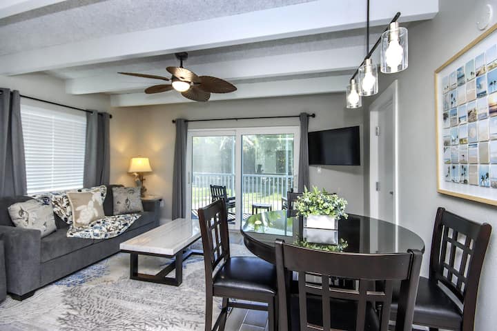 Colony Inn C-56 - Sanibel, FL