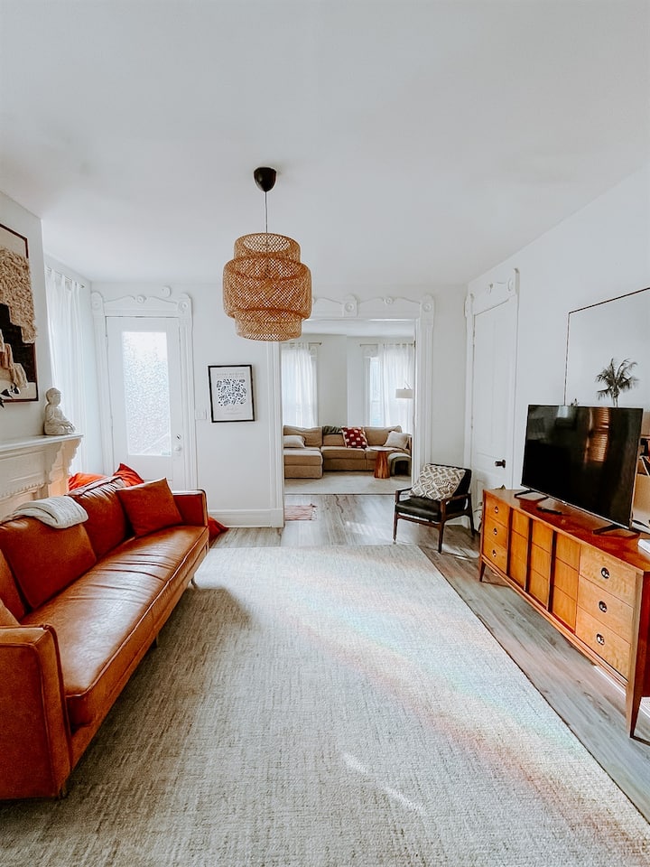 Beautiful Design, King Bed. Near It All. Fast Wifi - Dayton