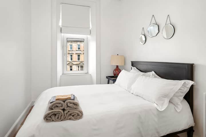 Beautiful 1br Super Central Apt W/ Period Features - Oban