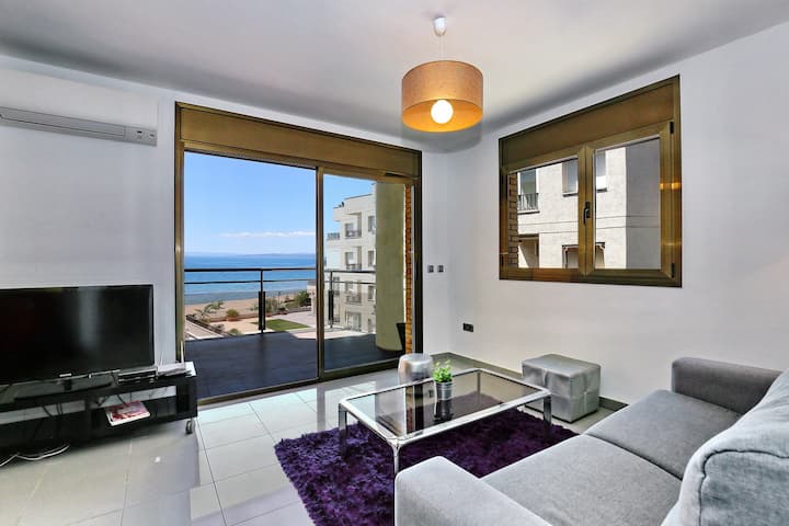 Salata, Apartment With Nice View, Parking And Pool - Roses