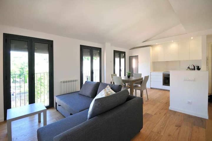 Stunning Apartment W Amazing Views In Girona - Girona