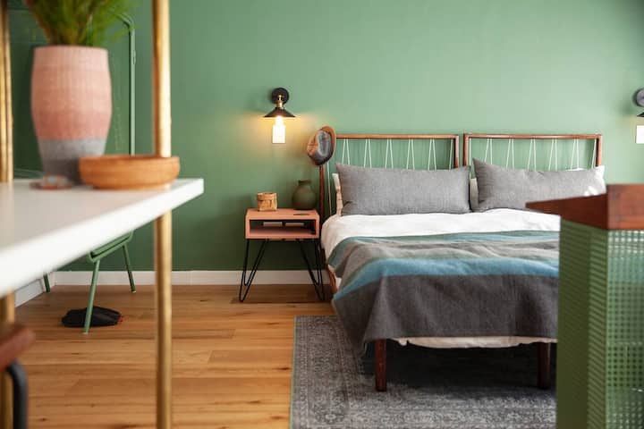 Central Design Studio For Urban Explorers - Cape Town