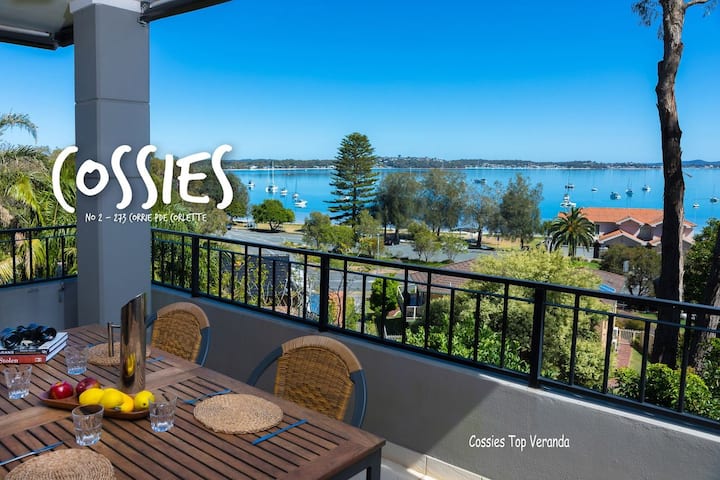 Cossies At Corlette  Stunning Views & Beach Access - Soldiers Point