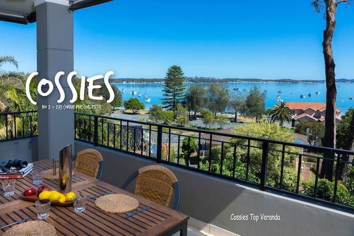 Cossies At Corlette  Stunning Views & Beach Access - Soldiers Point