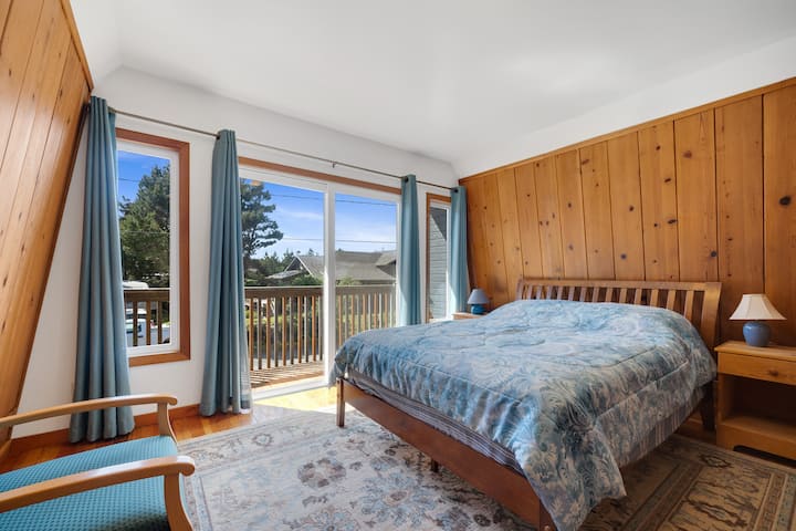 Cottage By The Sea · Nedonna Beach Getaway - Rockaway Beach, OR
